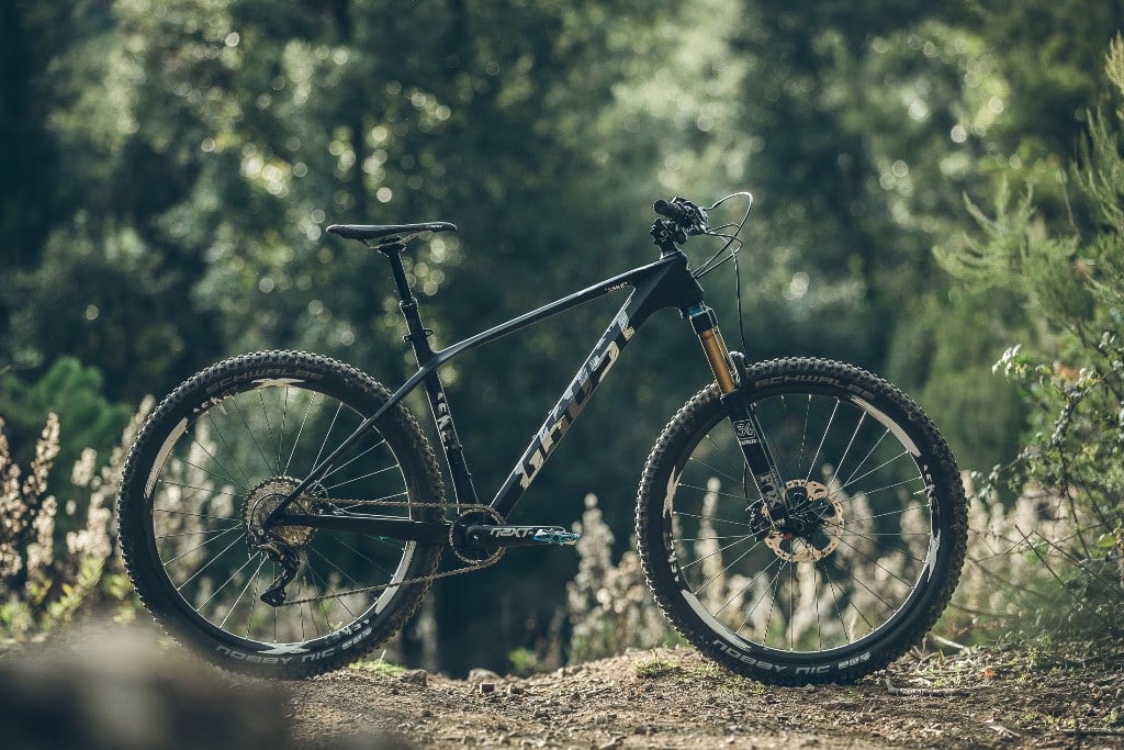 ghost_bikes.jpg?v=1710238795